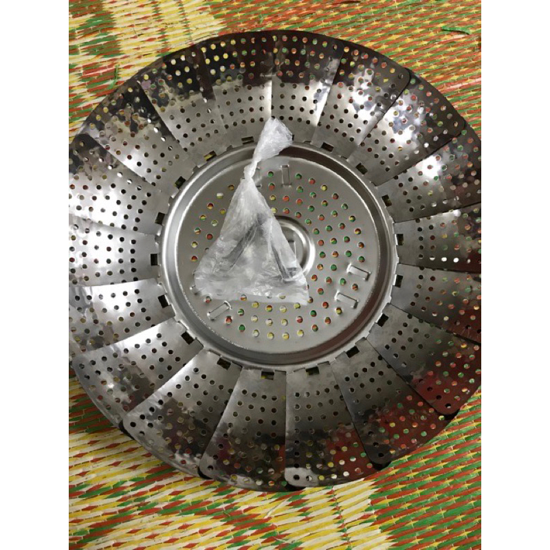 Convenient, multi-purpose stainless steel steamer and sticky rice rack ...