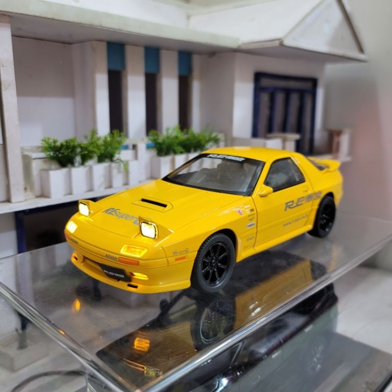 Mazda RX7 1:24 scale model with blinking eyes with lights, engine sound ...