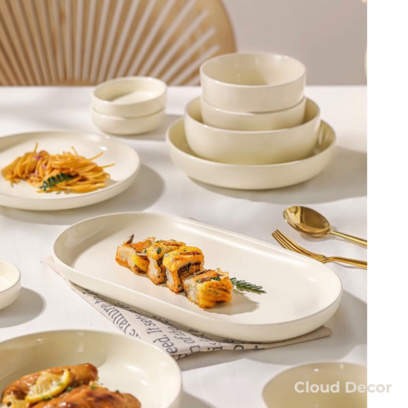 Simple and luxurious cream-colored ceramic dinnerware set (comes with a ...