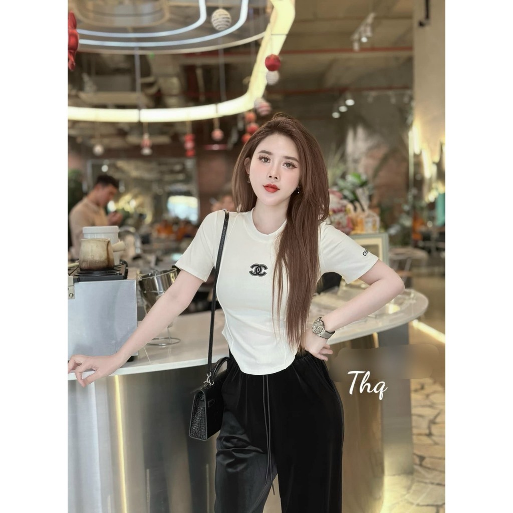 Women's Body-Hugging T-Shirt, Women'S Shirt Round Neck Style With ...