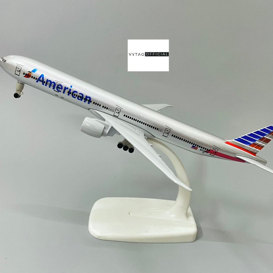 Boeing Aircraft Model 777 AMERICAN (20cm) With Wheels With Display Base ...