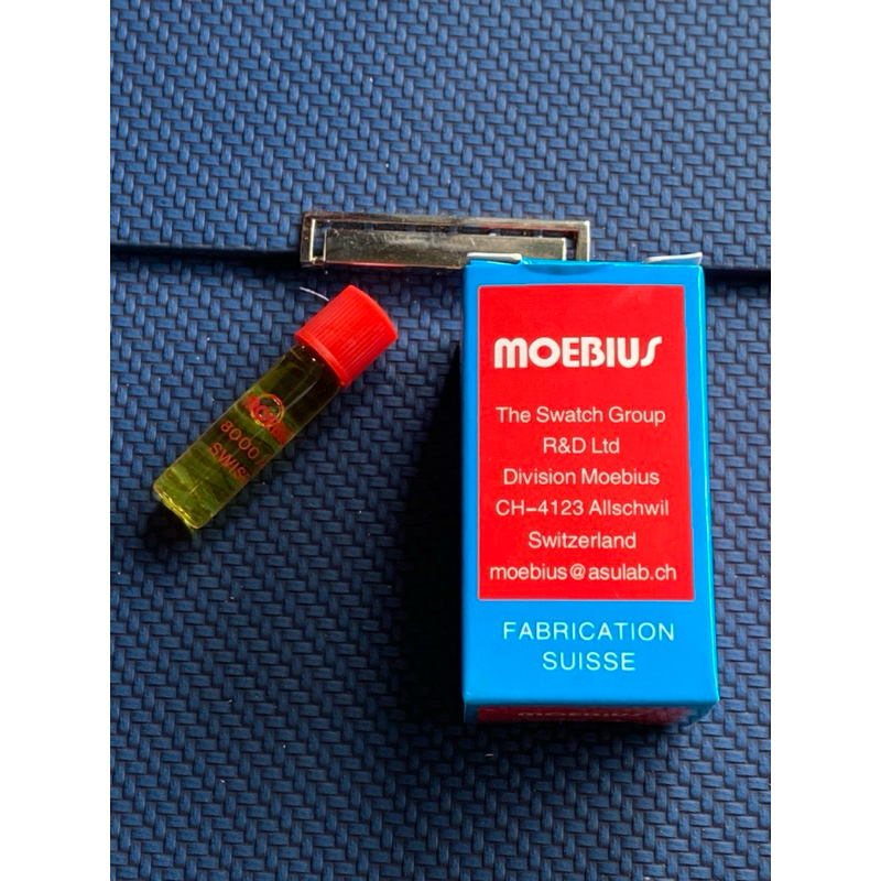 Moebius 8000/4 oil 2ml bottle - Genuine Swiss mechanical watch movement ...