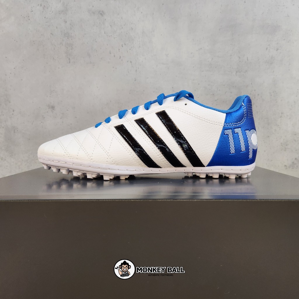 [100% Genuine] Wika 3-Stripes Toni Kroos Football Boots - High quality ...