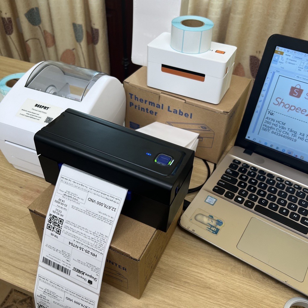 Thermal printer prints orders, bill of lading codes, barcodes, shipping ...