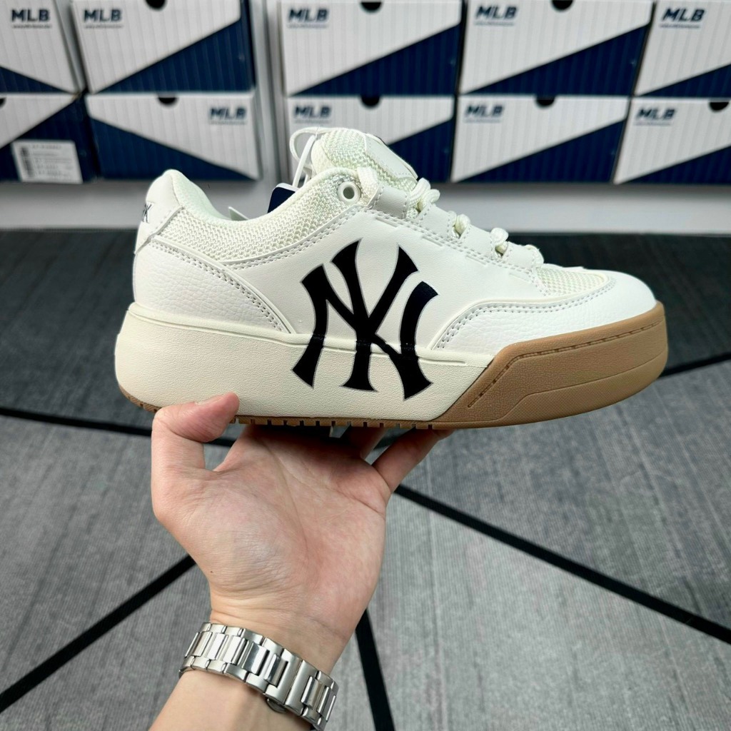 Mlb Chunky Wide New York Yankees Sneakers with full accessories, women ...