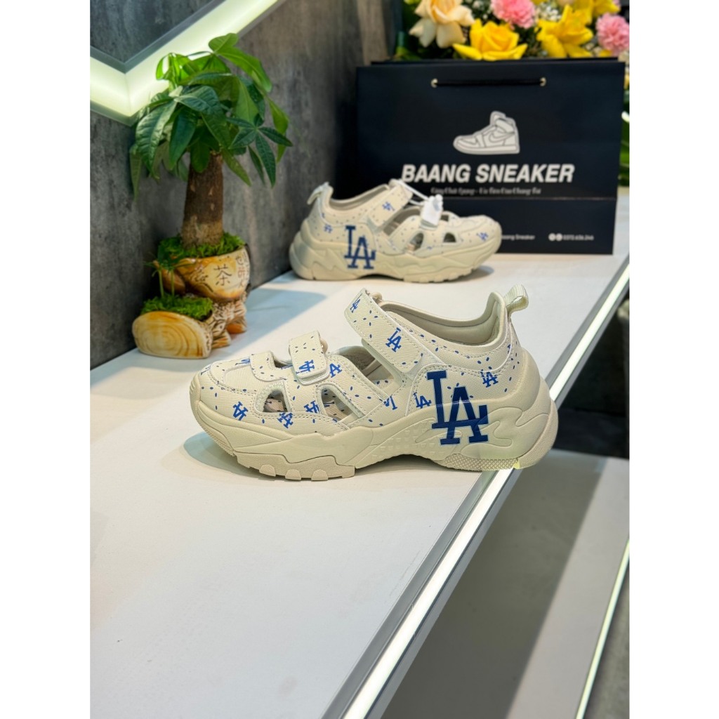 Mlb big ball chunky mas newyork yankees sandals, MLB LA letter full ...