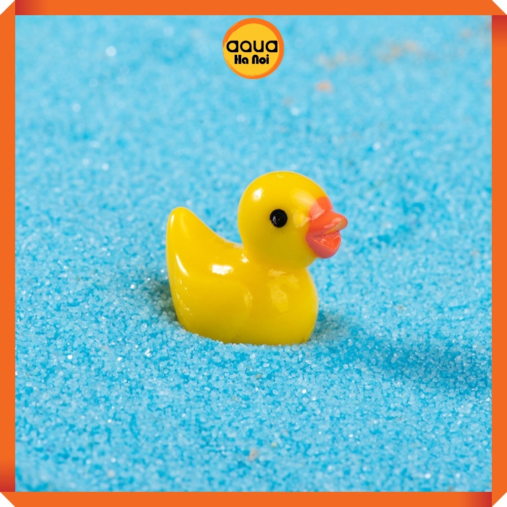Mini yellow duck model to decorate miniatures, succulents, terrariums ...