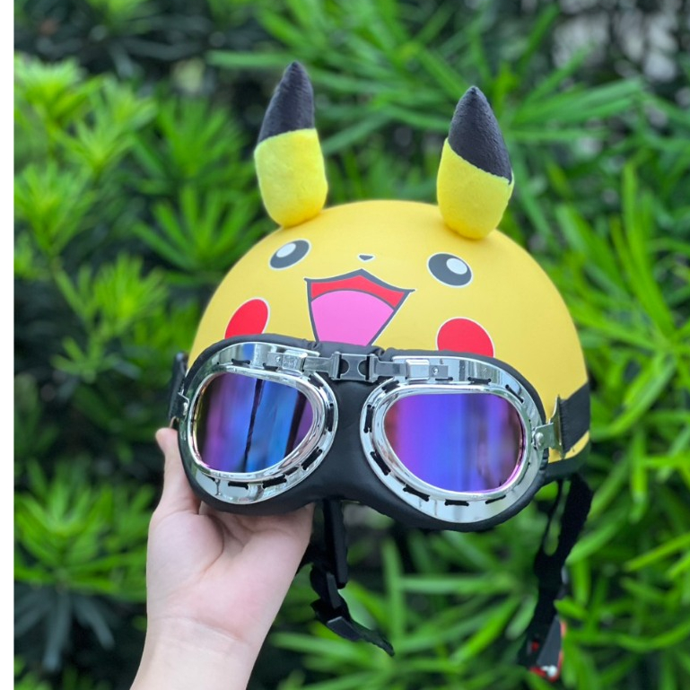 Pikachu half-head helmet with glasses is super cute, super pretty ...