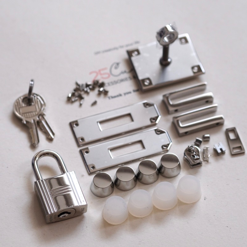 Accessory Set Of B30 Bags And Paper Patterns, Samples For Negative Or ...