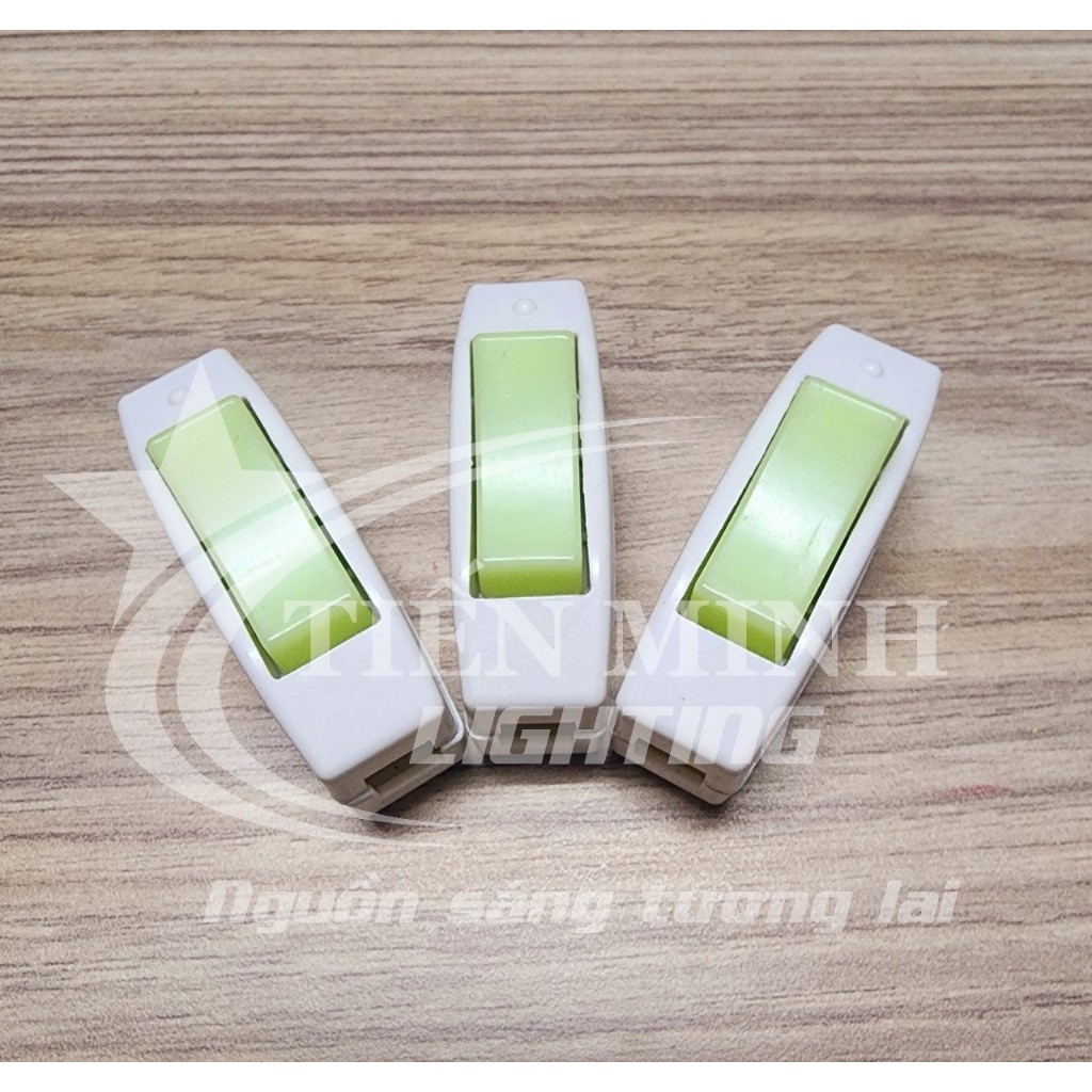 Horizontal switch, fireproof ABS plastic, ensures 10,000 times ...