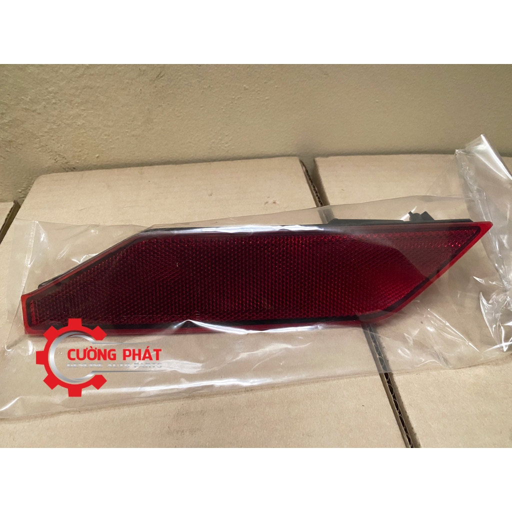 Mitsubishi Pajero Sport 2021-2024 rear bumper light driver's side code ...