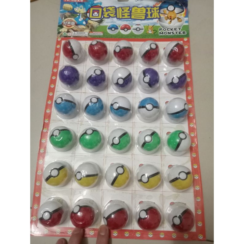 30 pokemon balls inside there are 1 small plastic pokemon | Shopee Malaysia