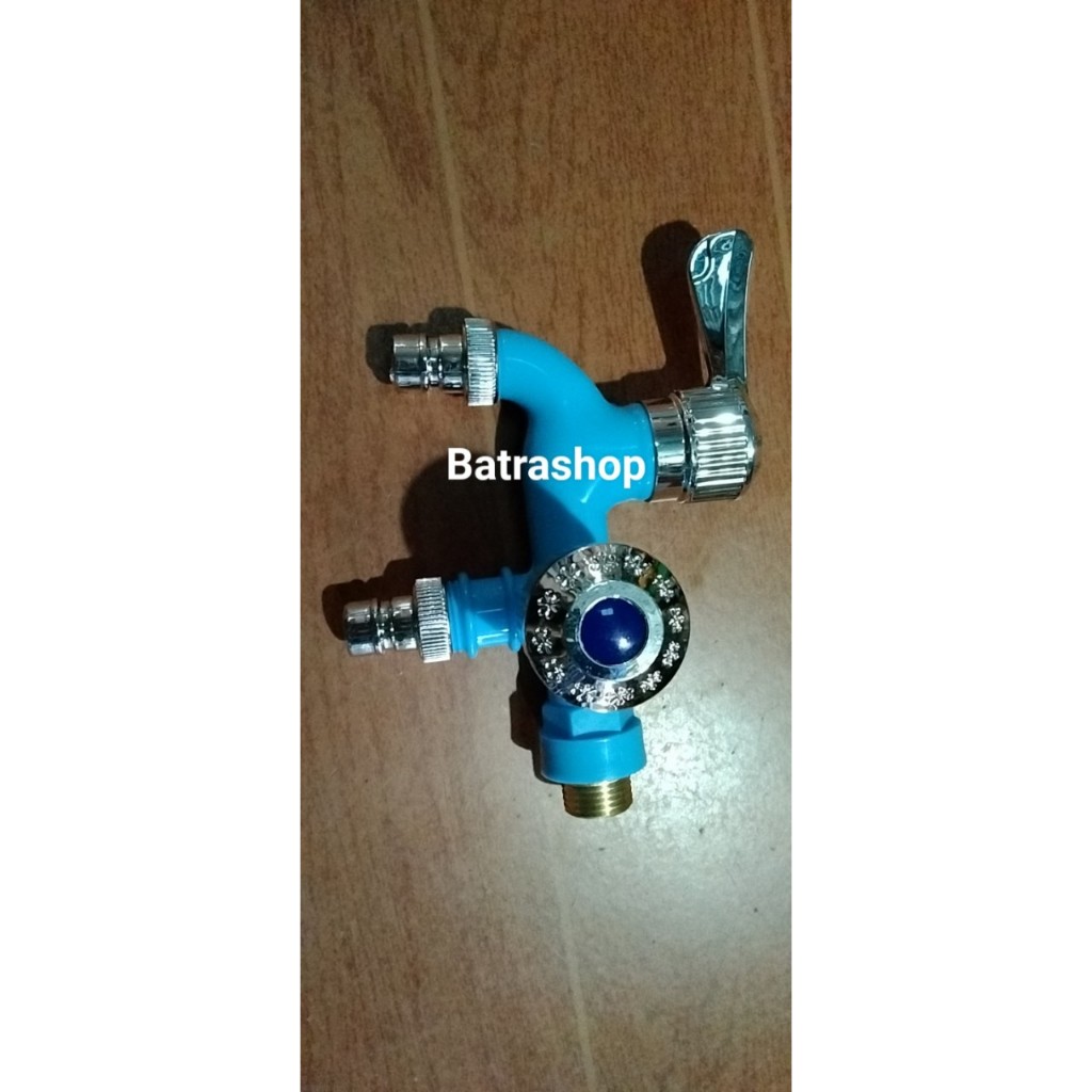 Faucet divided into 2 independent heads, smart water split faucet head ...
