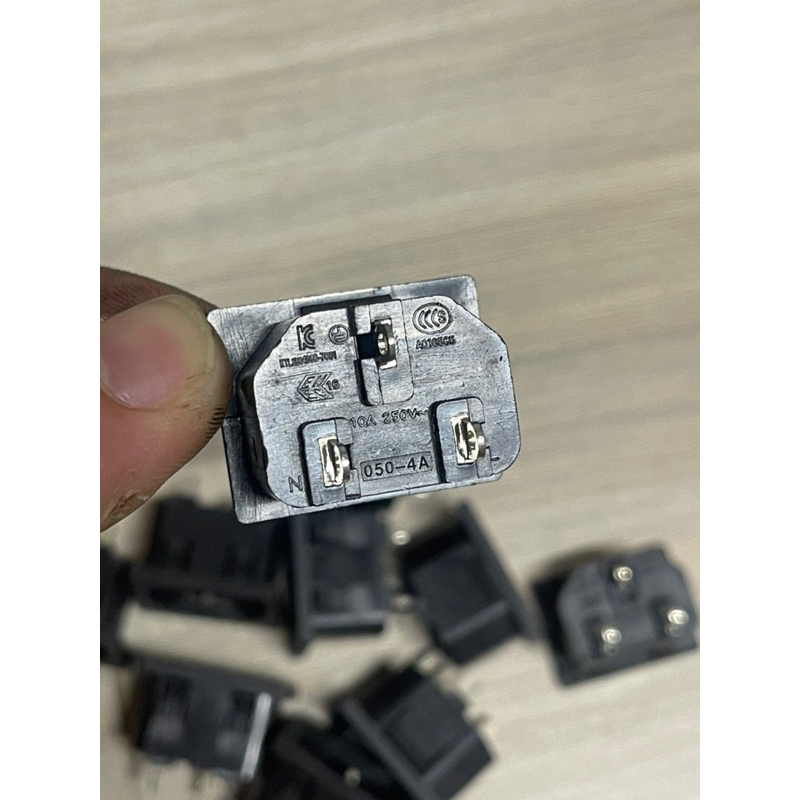 Combo of 5 -10 3-pin AC jacks.10A-250V. (3-pin AC plug) | Shopee Malaysia