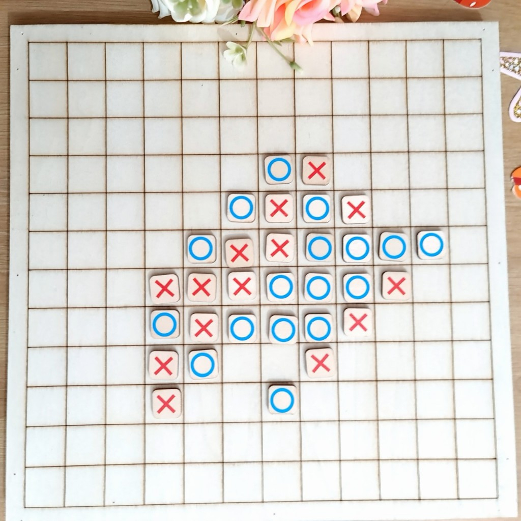 XO Caro Chess Set, Chess Set 50 Pieces X - 50 Pieces O, For Children To ...