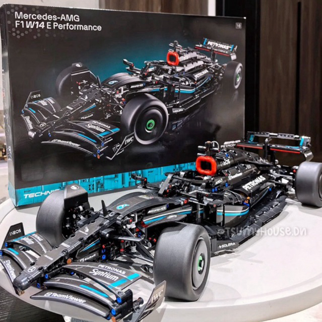 Supercar Assembly Toy Model 33606 42171 Merc-edes AMG F1 Ratio 1:8 ...