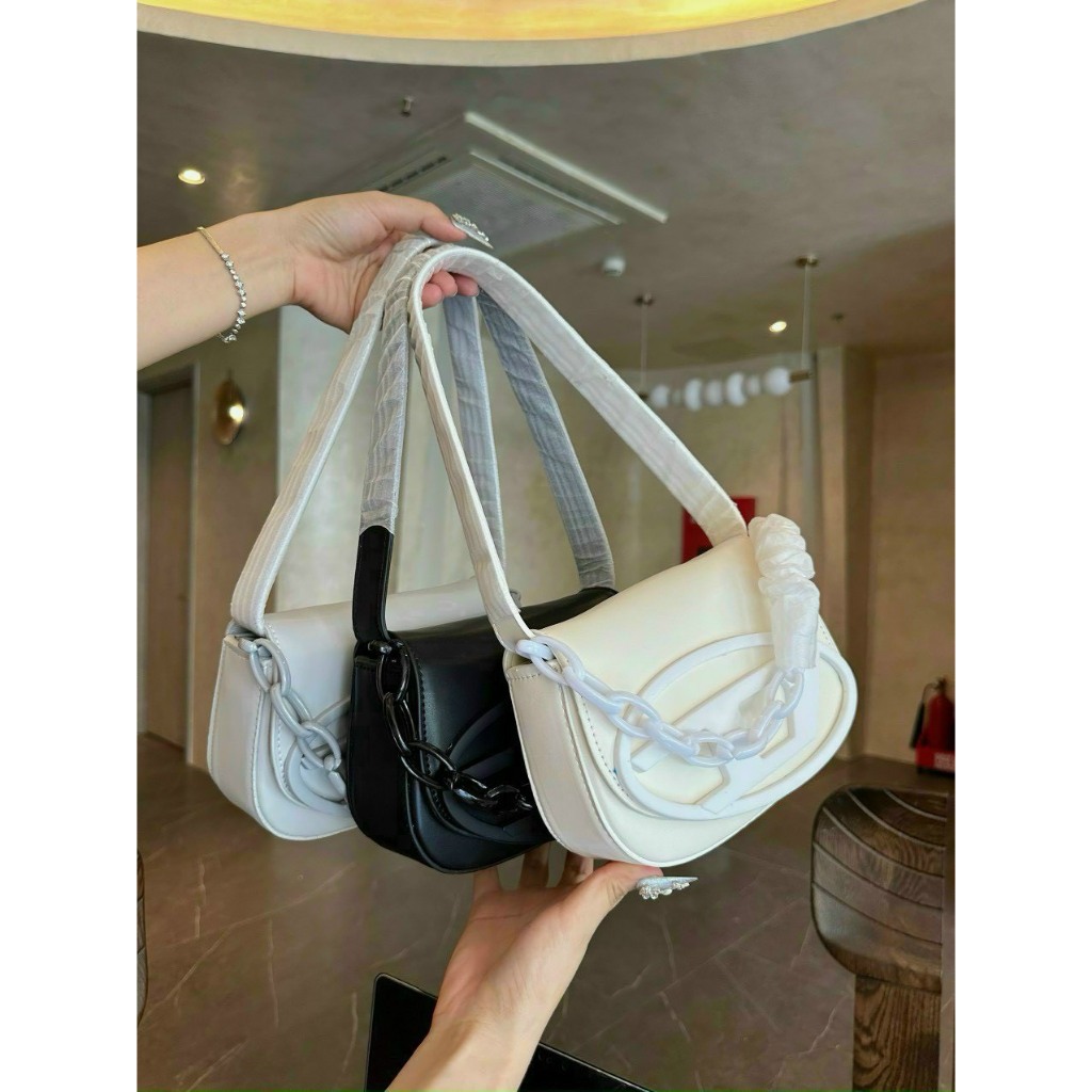 Slingshotch Plastic chain logo bag with crossbody strap | Shopee Malaysia