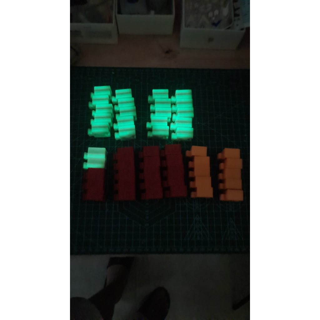 Luminous gundam model runner stand - Assembly type (Limited edition ...