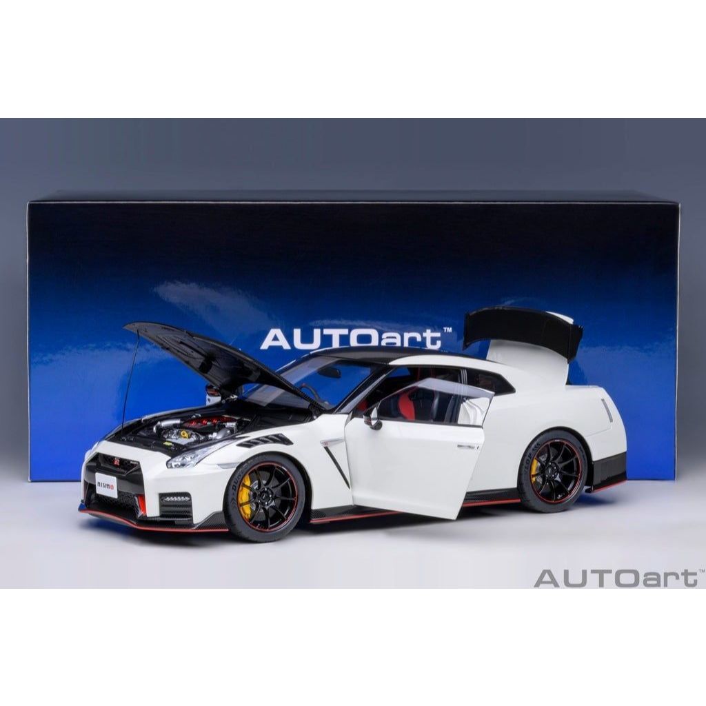 Nissan GT-R (R35) NISMO 2022 SPECIAL EDITION 1:18 AUTOart ( Brilliant White Pearl ) | Shopee ...