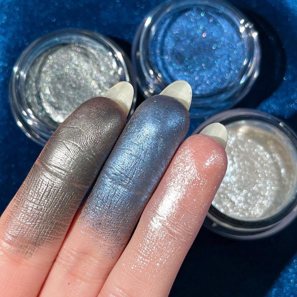 Corpse Bride Collection - SHEGLAM Ghostly Glitter Gel Highlighter ...