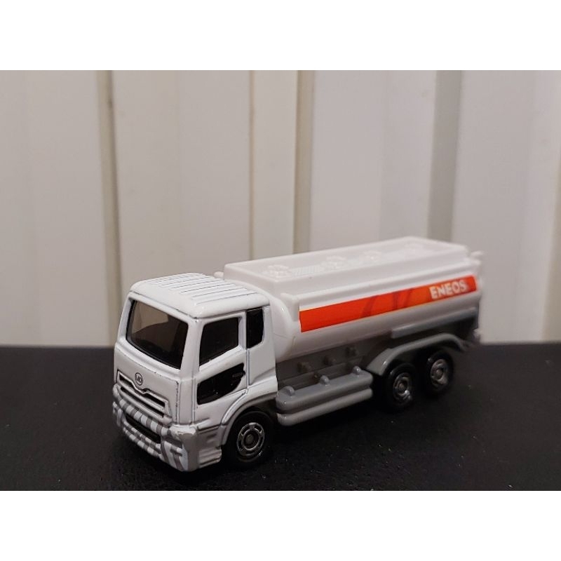 Model Tomica No.90 UD Trucks Quon Eneos Tank Truck - Made in Vietnam | Shopee Malaysia
