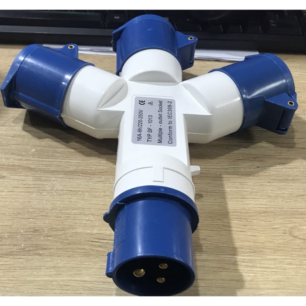 Industrial Socket Plug, 3-Way Split Industrial Socket - 1 Phase 3 Pin ...