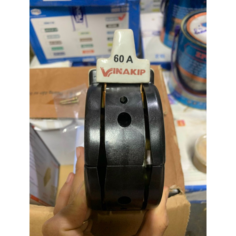 Vinakip 2P 60A/600V Reversible Ceramic Circuit Breaker | Shopee Malaysia
