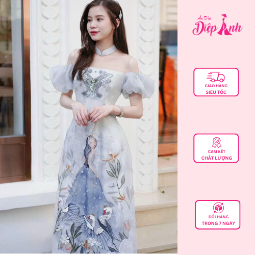Thanh Nga innovative Ao Dai with motifs of a super beautiful girl ...