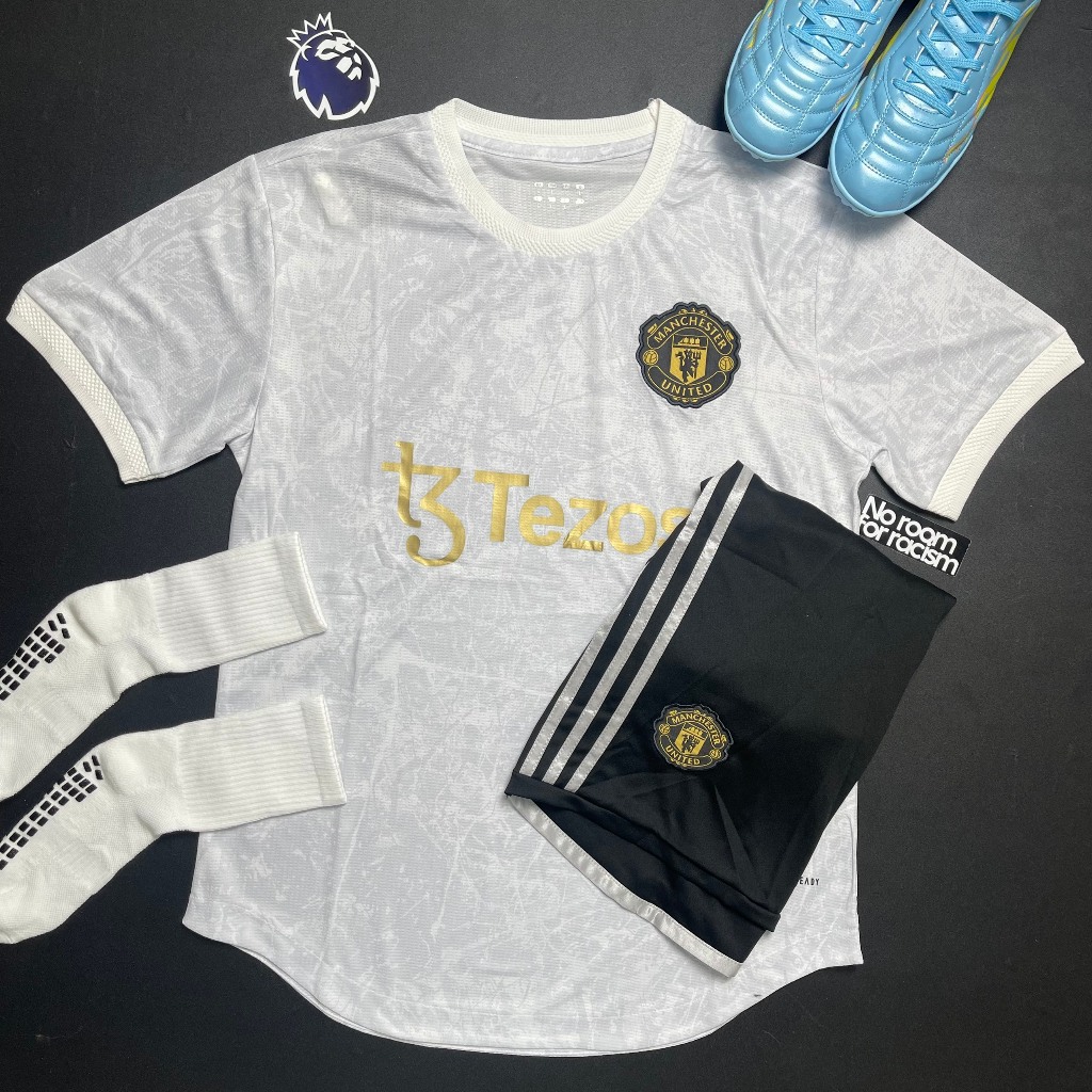 Mu soccer clothes set white set 2024 high-end Thailand fabric | Shopee ...