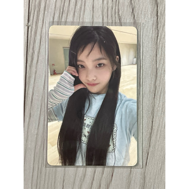 Card ILLIT POB photocard genuine photo Card | Shopee Malaysia