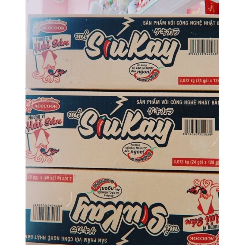 Box of 24 packs of SiuKay noodles with Seafood/Spicy Beef/Spicy Chicken ...