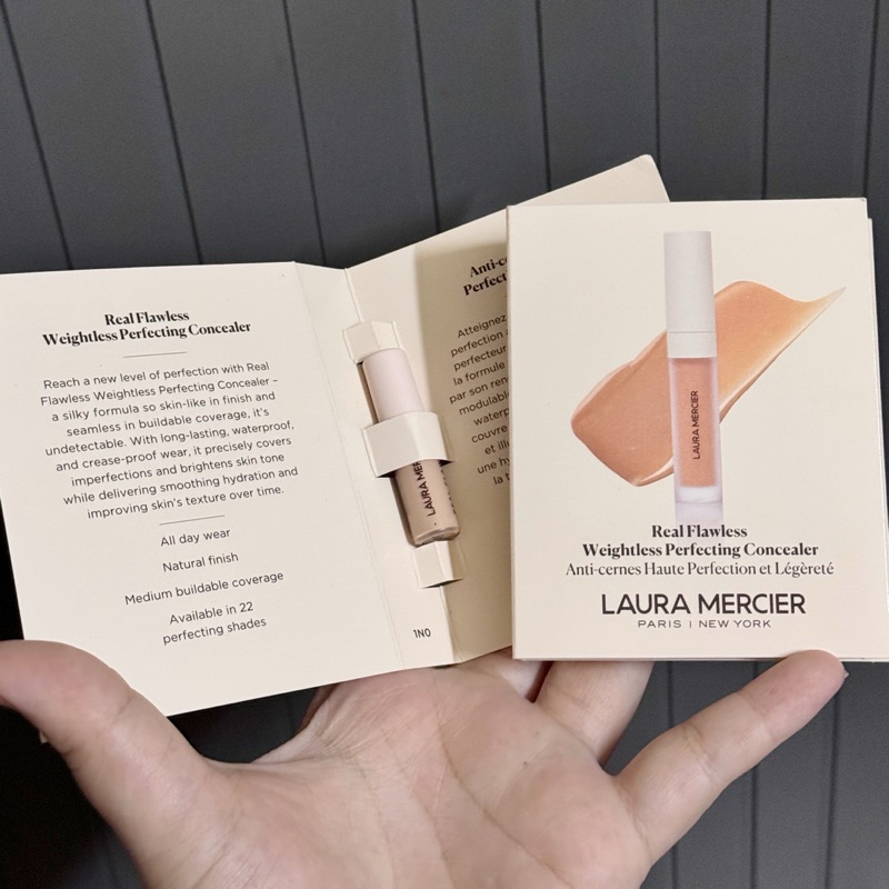 (AUTH) Sample Laura Mercier Real Flawless Weightless Perfecting Serum ...