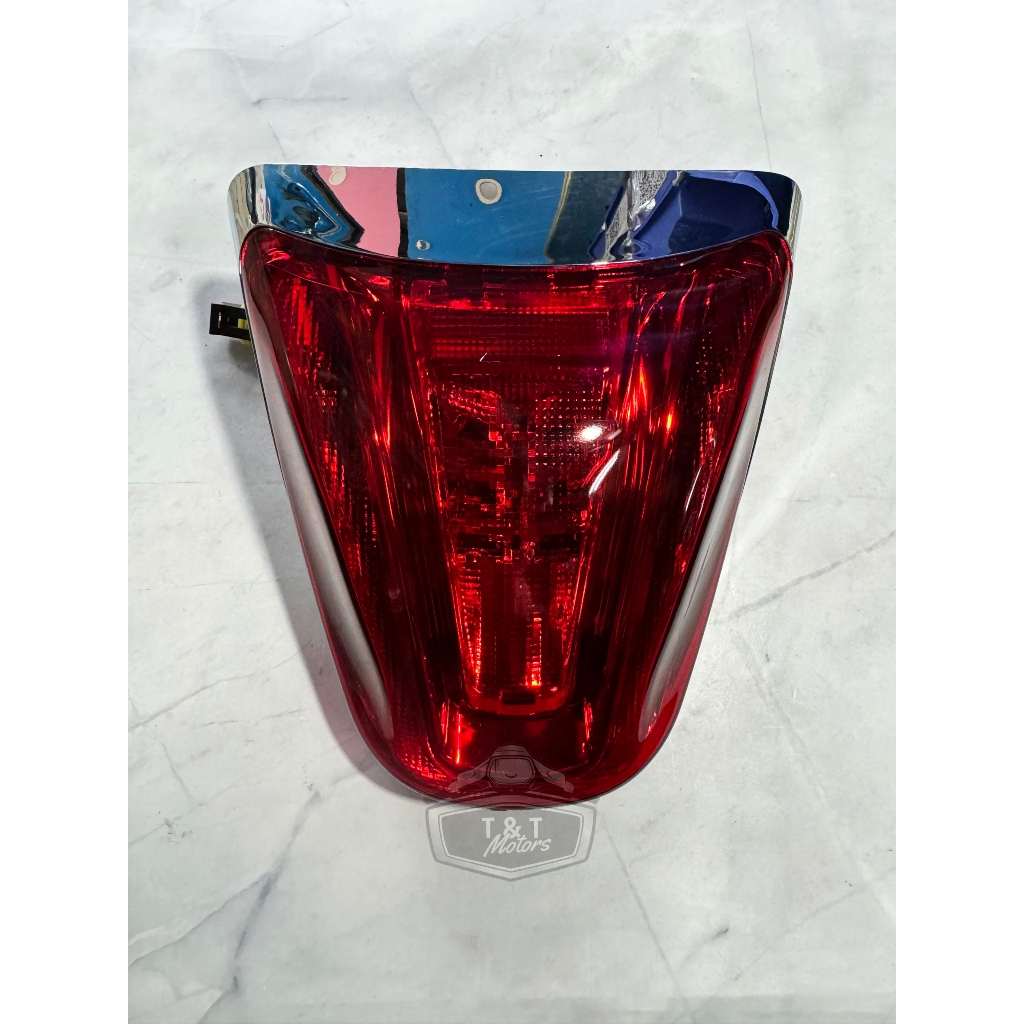 Vespa Sprint - Primavera 2015 - 2018 tail lights (old model) (80% ...