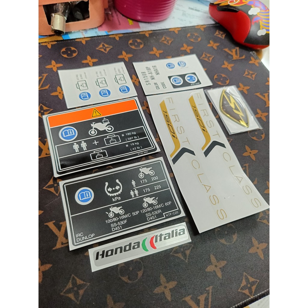 Sh Italy stamp set 2010 2011 2012 first class golden brown + the most ...