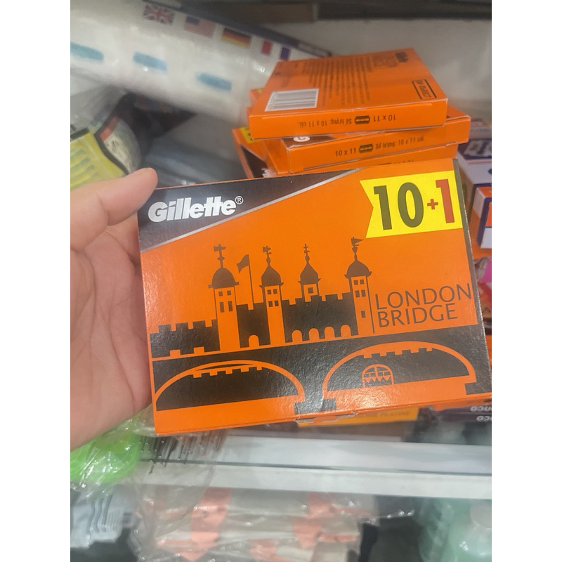 Pack of 100 super sharp gileette london bridge razor blades | Shopee ...