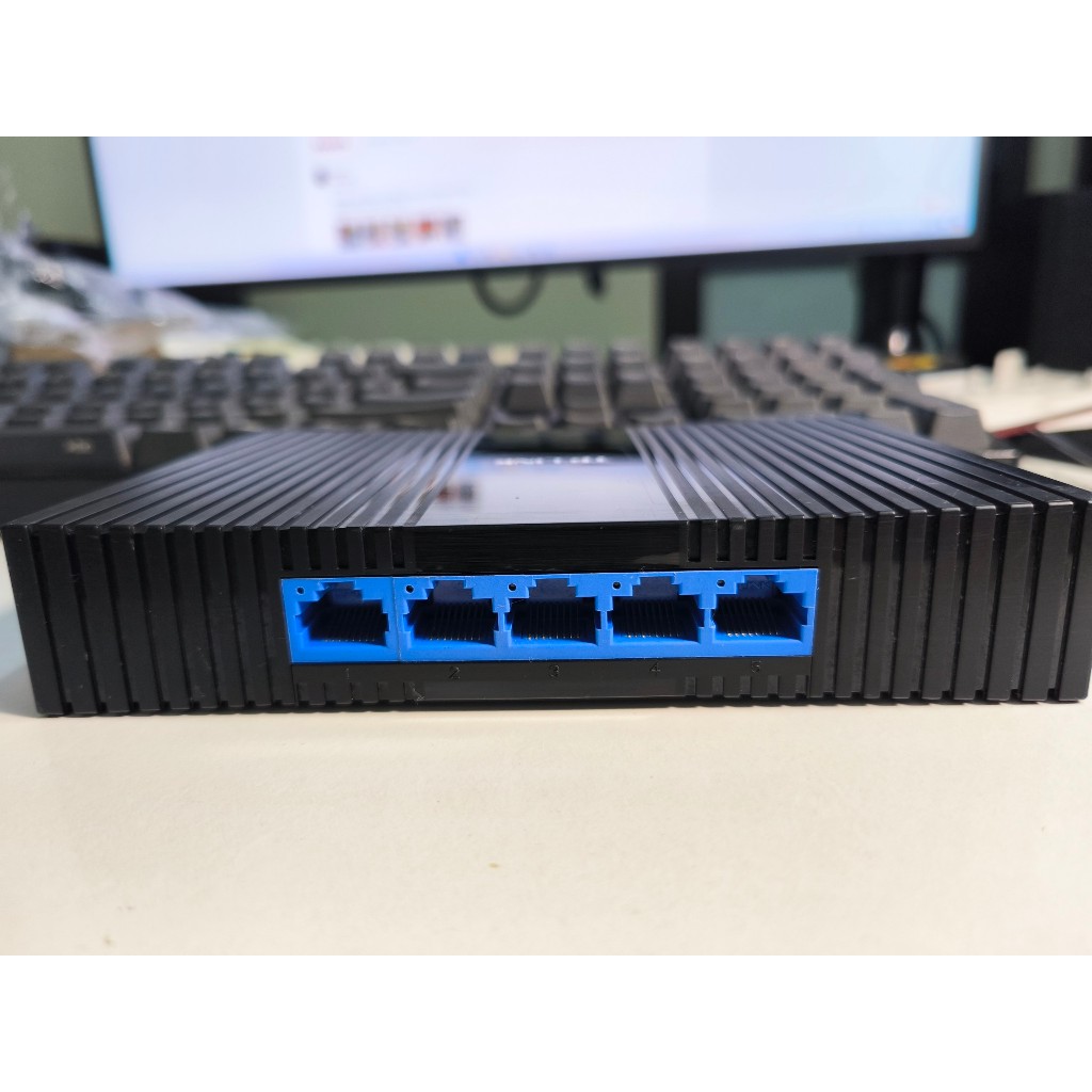 5-port Gigabit Switch, TPlink 5-port Switch SG1005 black | Shopee Malaysia