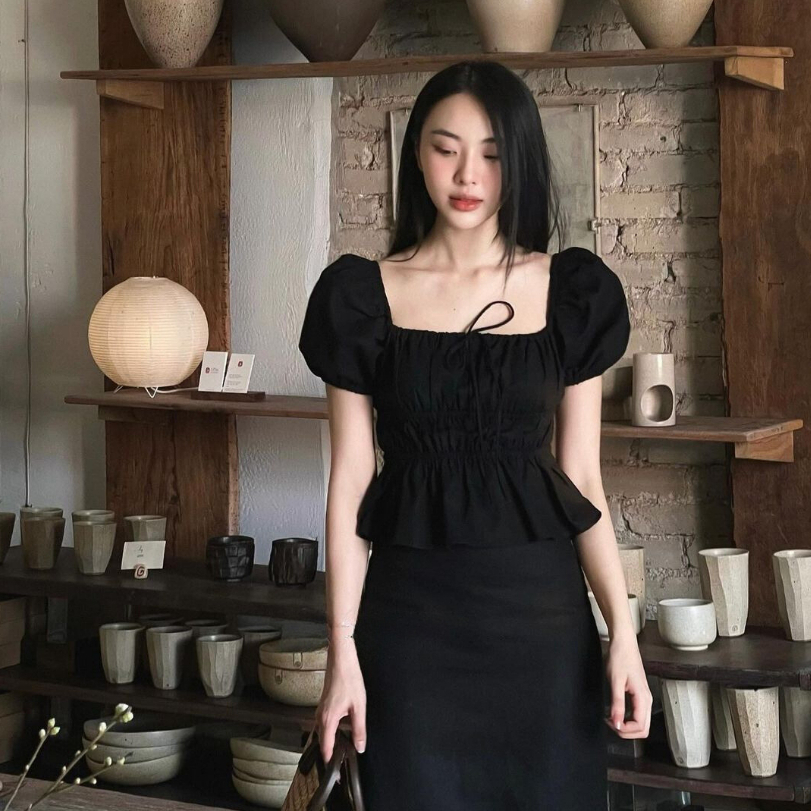 Lovely linen babydoll shirt with puffed sleeves, princess style, bow ...