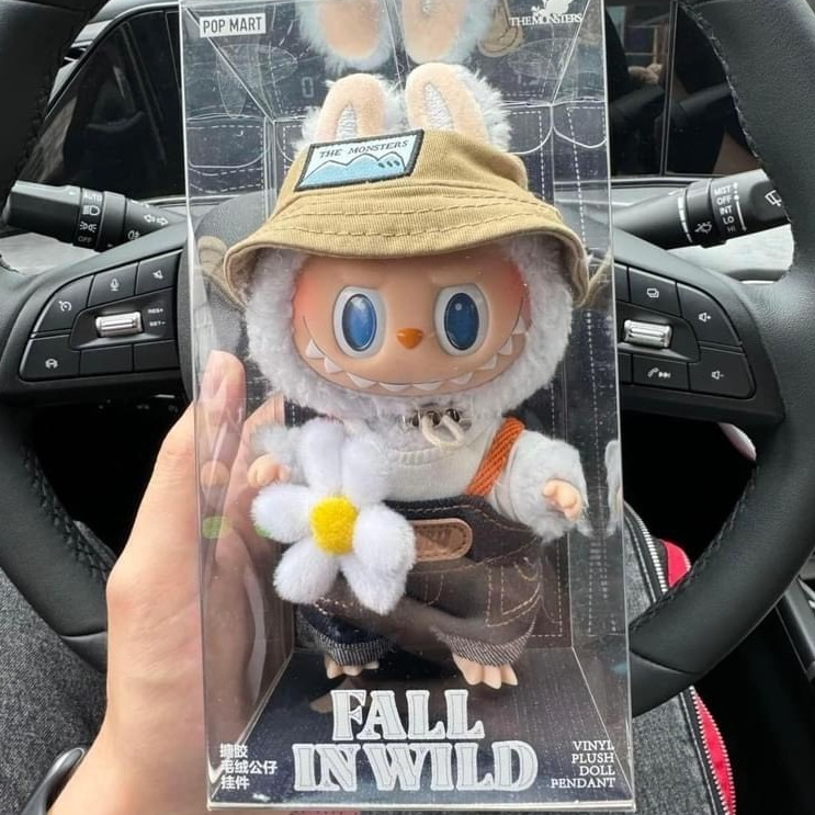 Labubu Fall In Wild model - Labubu chrysanthemum - Decor Hot trend 2024 ...