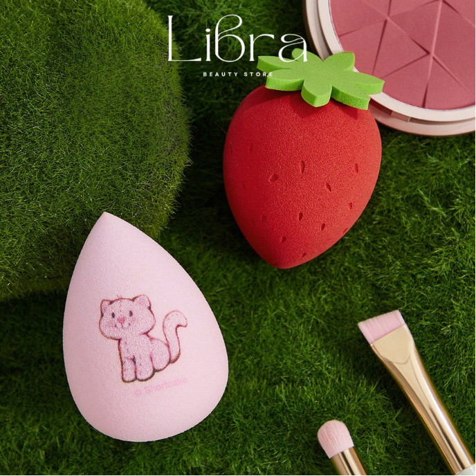 Strawberry Shortcake Set of 2 cartoon makeup sponges & strawberries ...