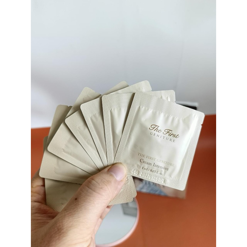 Set Of 30 Packs Of the first Premium Moisturizers To Regenerate Skin ...