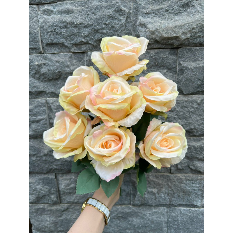 [ Fake Lychee Flowers ] Fake Rose Bush 7 Flowers | Shopee Malaysia
