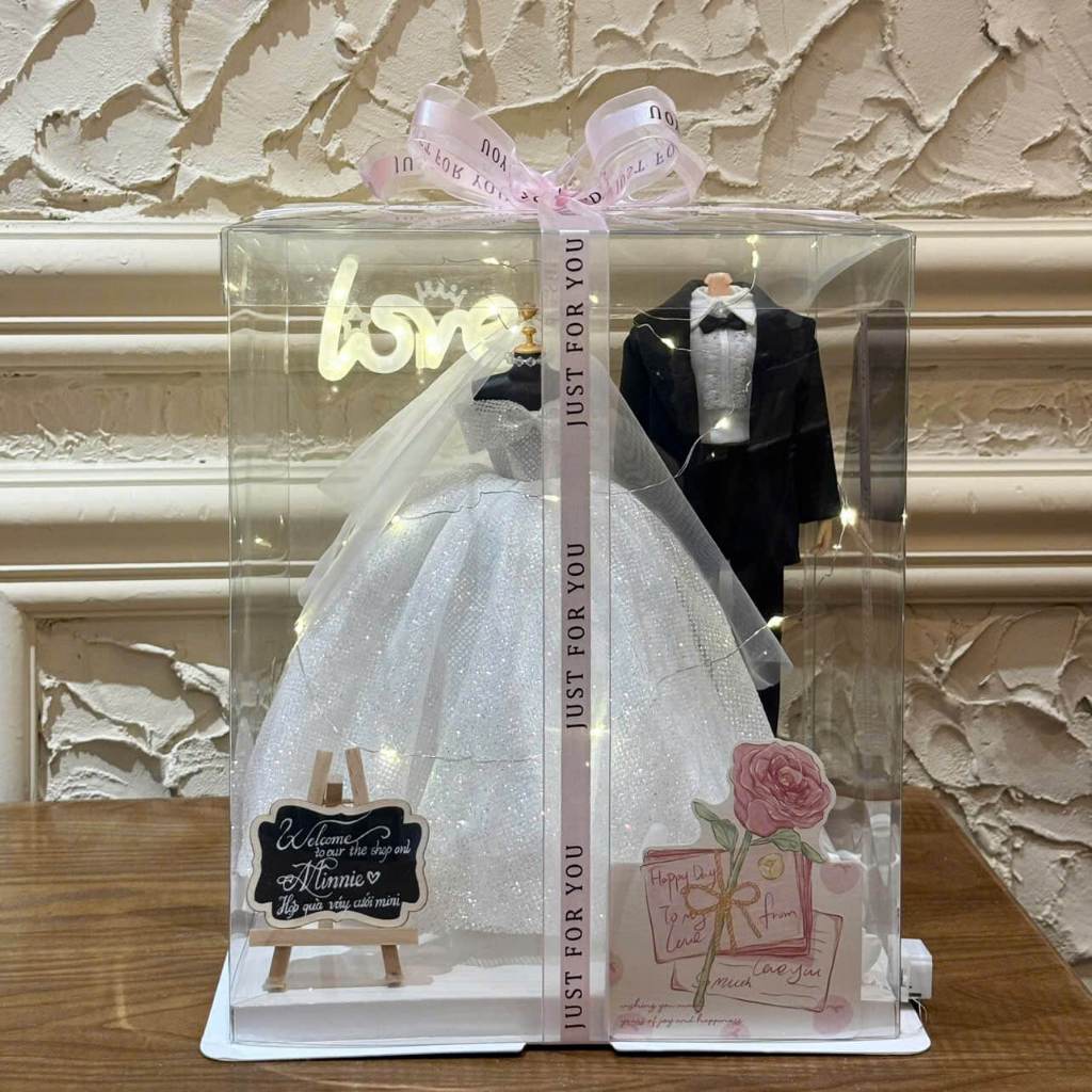 Wedding dress gift box model BRIDE AND Groom wedding gift, love ...