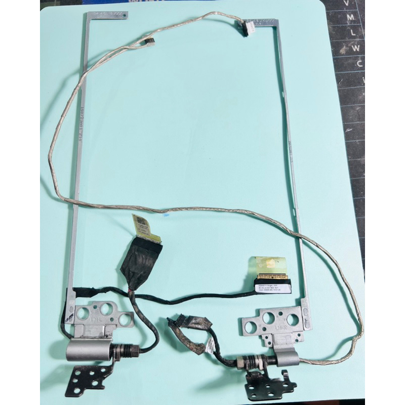 Dell inspiron 14 7437 laptop hinge (free cable with slight defect ...