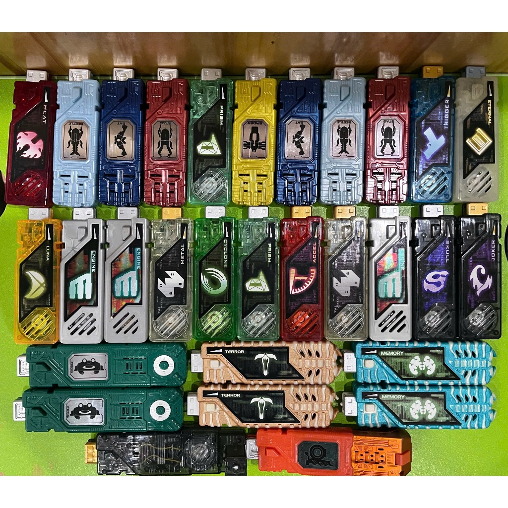 Compilation of Kamen Rider W Dx Series Memory - Double - 100% Genuine ...