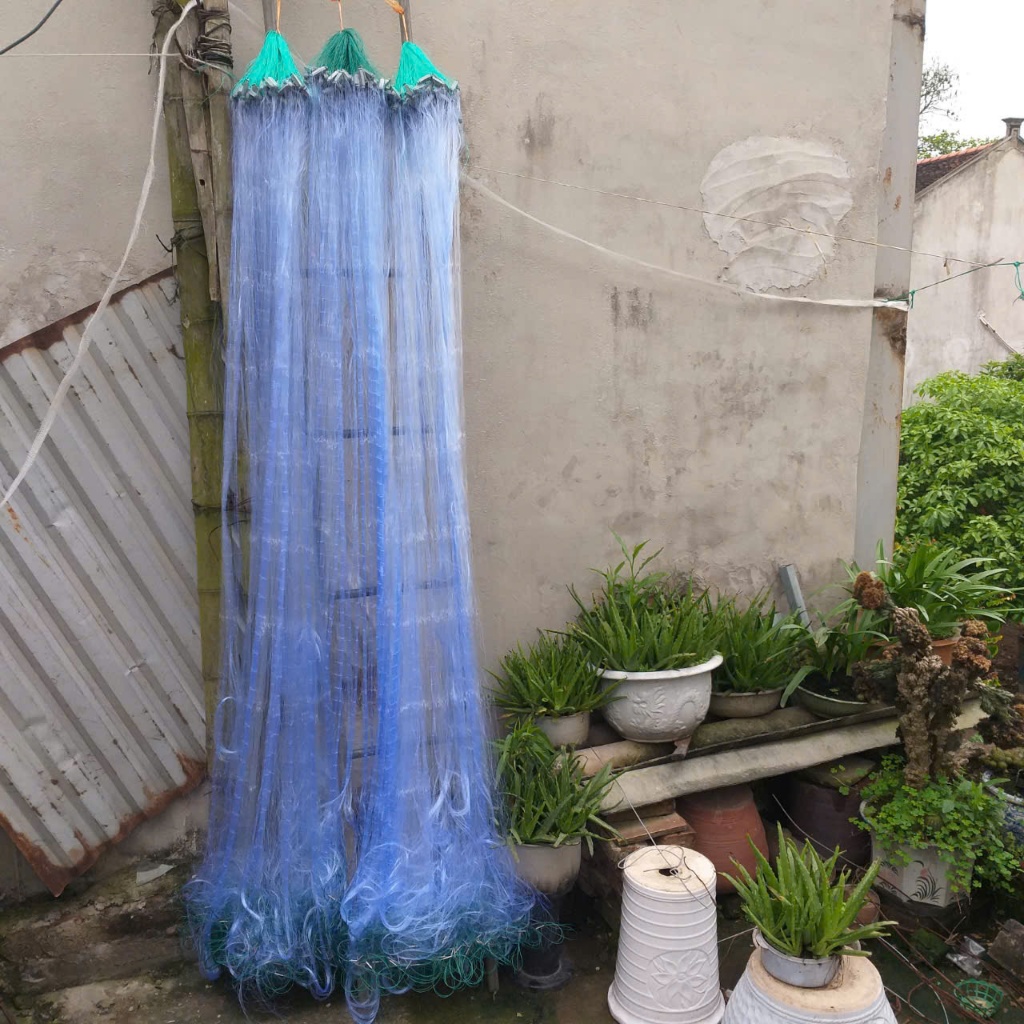 Fishing net with 3 screens, 3,4,5, 1.6m high, 90m long, catches carp ...