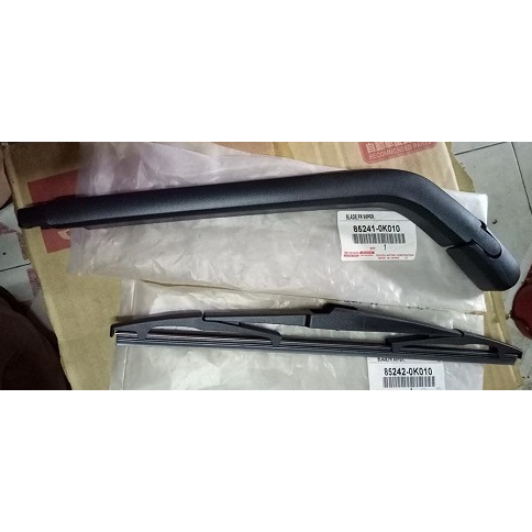 Toyota Innova (2007-2020) rear wiper set - Price includes wiper arm and ...