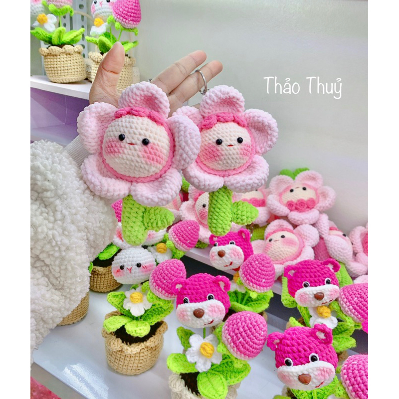 Lovely handmade wool flower mochi keychain made of velvet wool (real ...