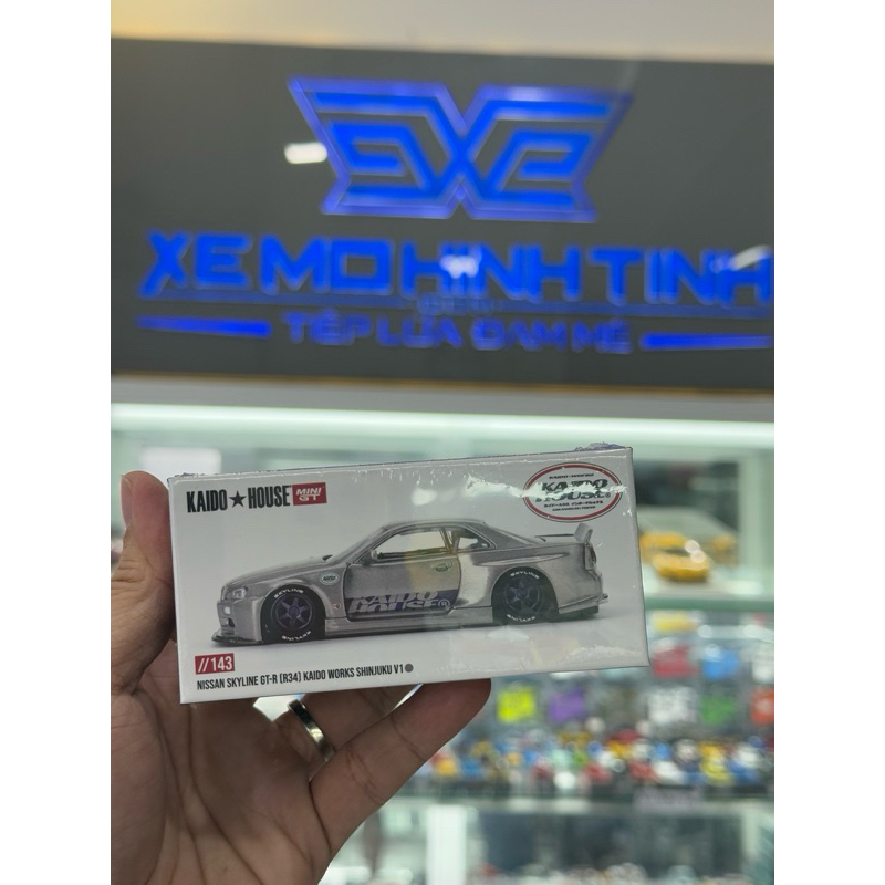 Nissan Skyline GT-R (R34) Kaido Works V1 1:64 Kaido - KHMG143 (Silver ...
