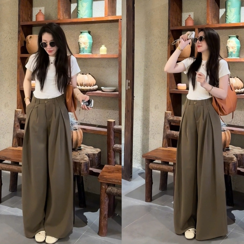 (SUPER Wide-let PANTS 38CM) Long, wide-leg pleated straight trousers ...