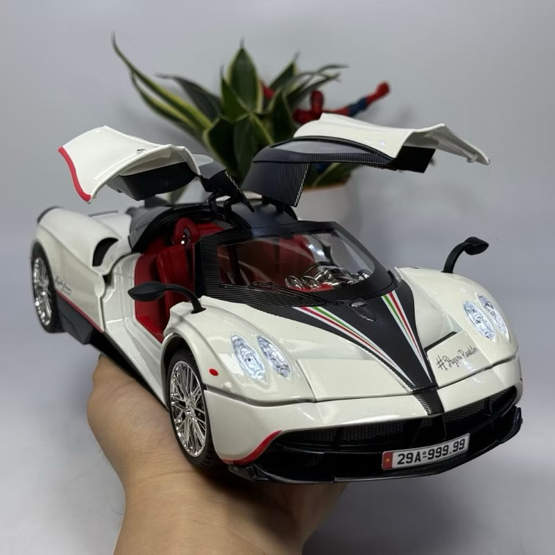 Pagani Huayra 1:18 metal supercar model with Full glass door and free ...